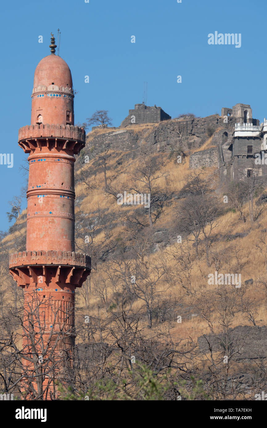 Daulatabad deogiri fort wall hi-res stock photography and images - Alamy