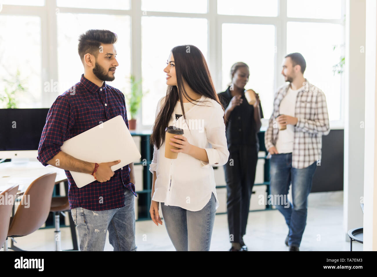 Group work colleagues pause hi-res stock photography and images - Alamy
