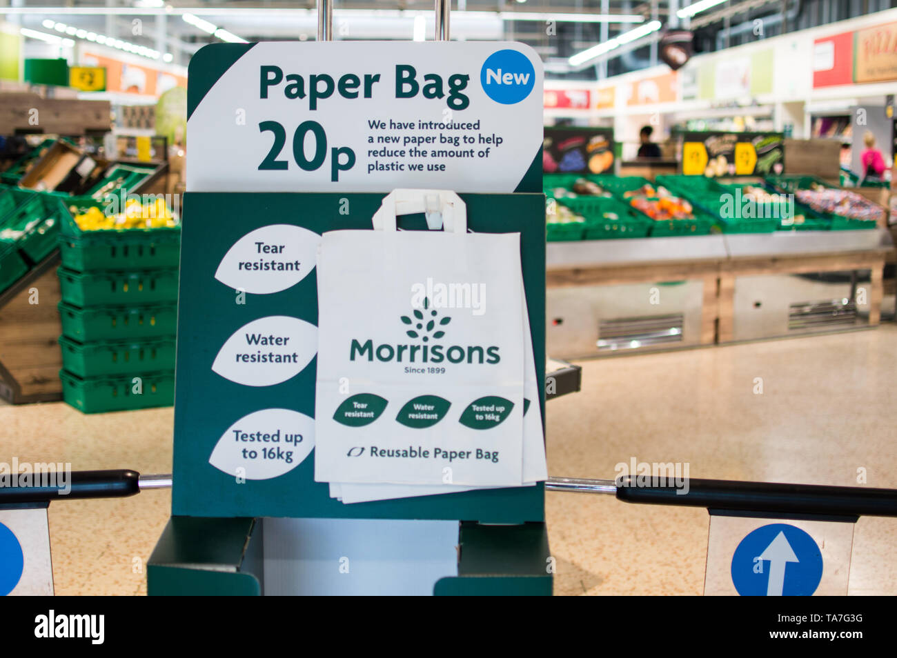 Morrisons introducing US style paper bag on trial in grocery store ...