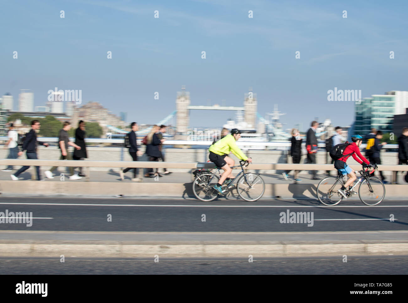 London bridge tower bridge hi-res stock photography and images - Alamy