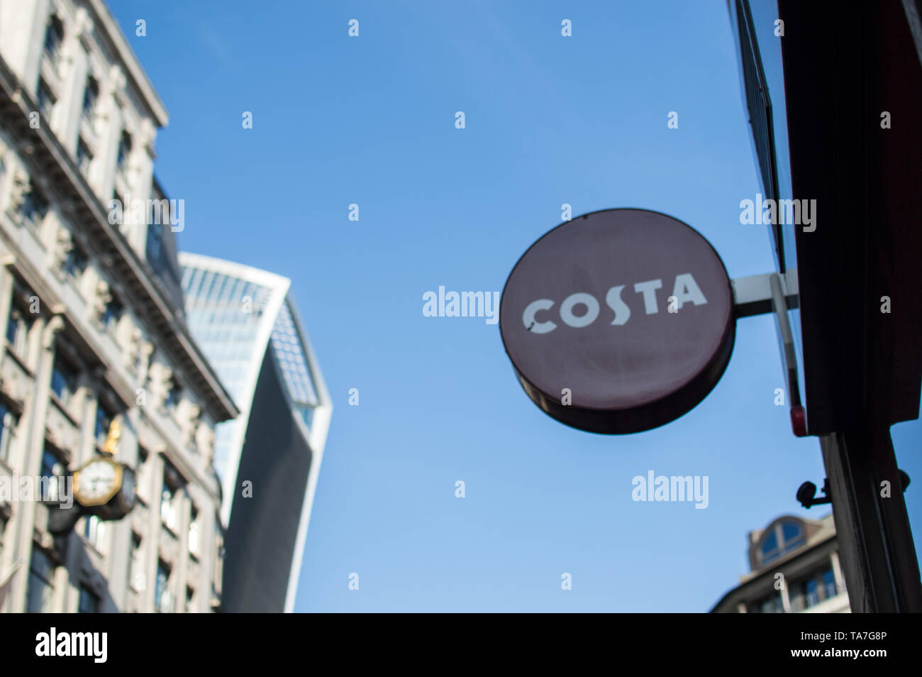 Take away costa coffee hi-res stock photography and images - Alamy