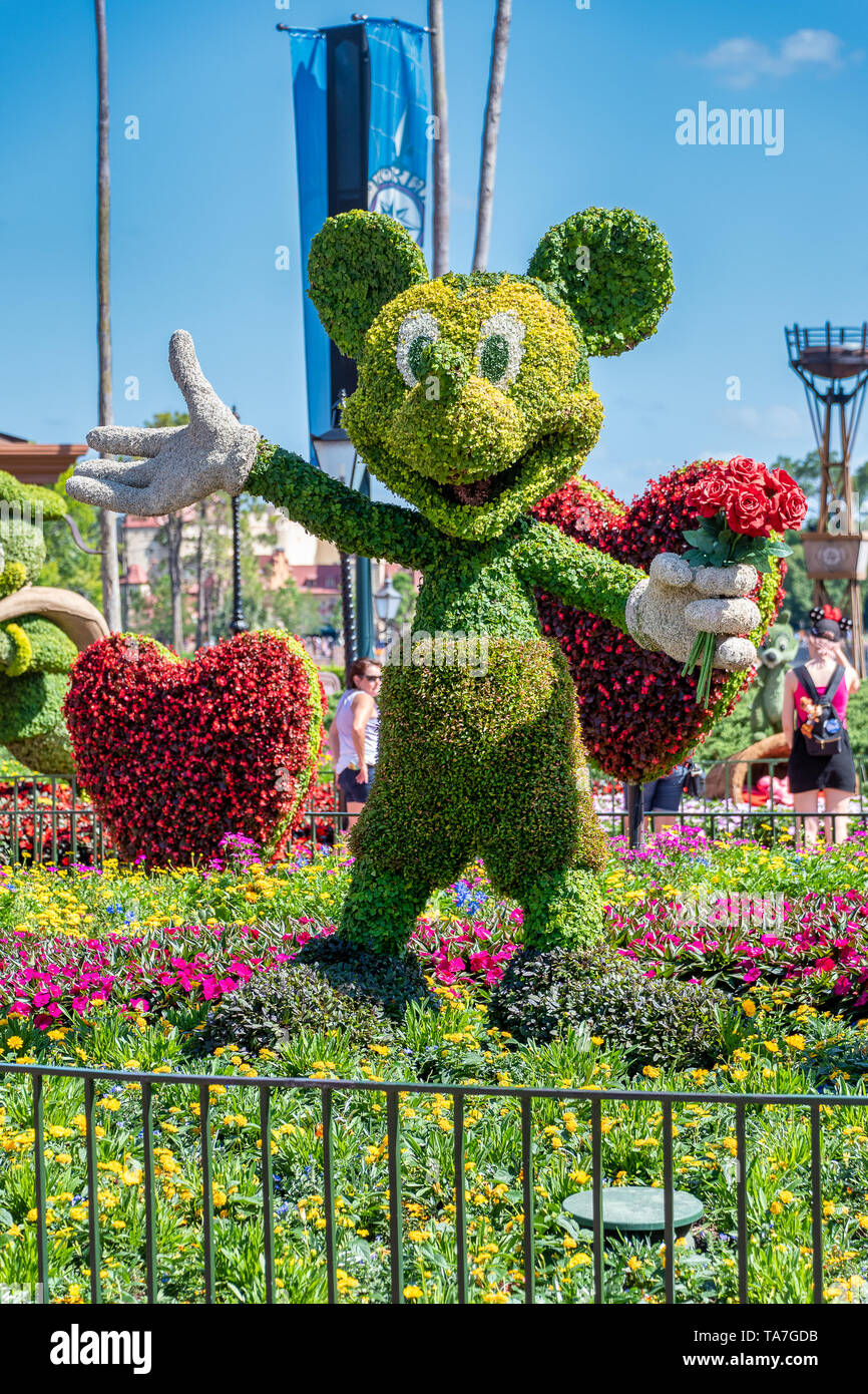 ORLANDO, USA. 29TH APRIL 2019: Mickey Mouse topiary display figure on ...