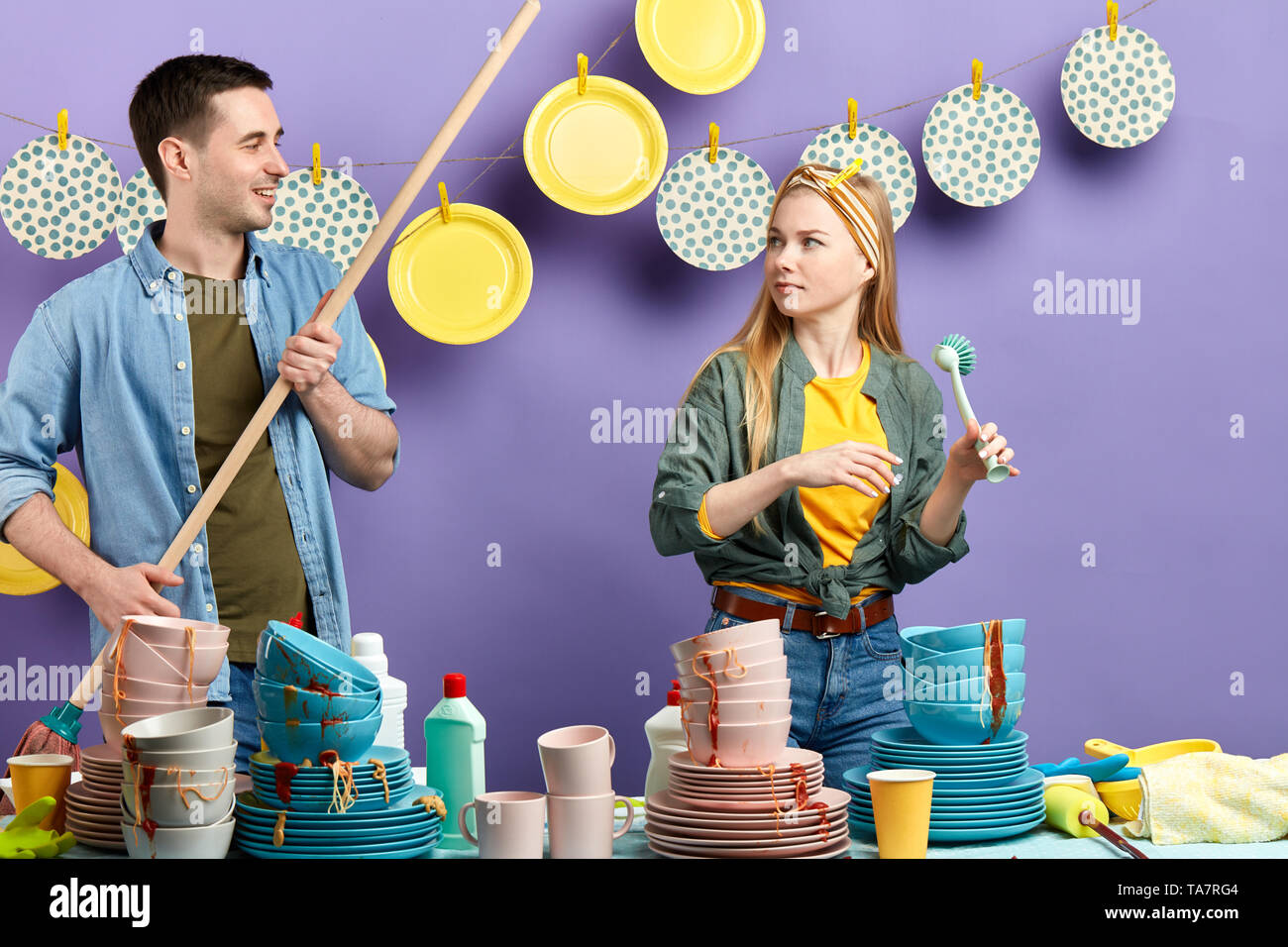 Boy girl wash dishes in hi-res stock photography and images - Alamy