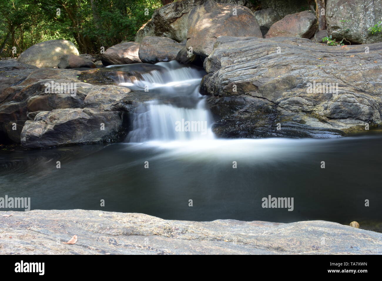 Kumbakkarai Water Falls - The Pambar river Stock Photo - Alamy