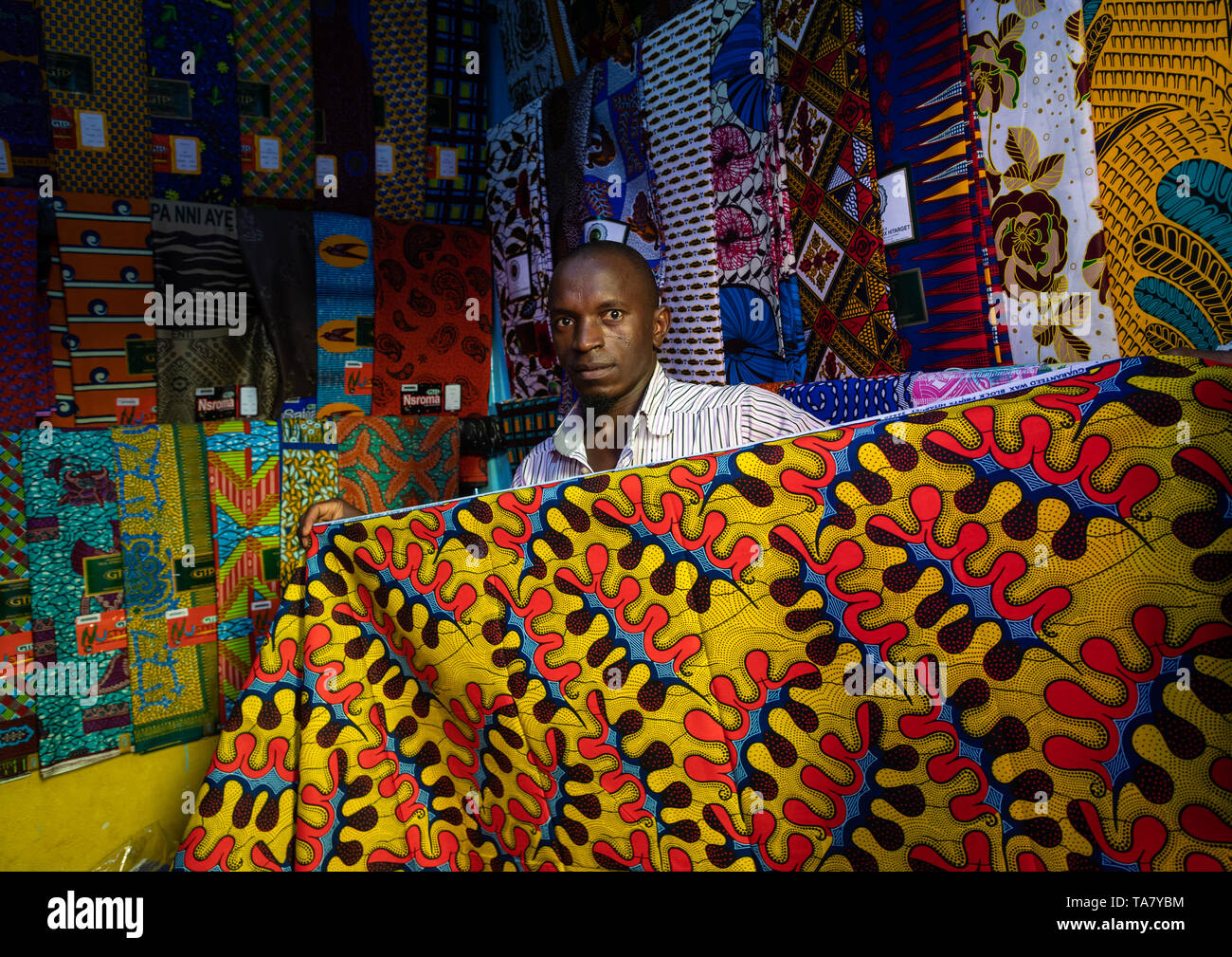 African fabrics hi-res stock photography and images - Alamy
