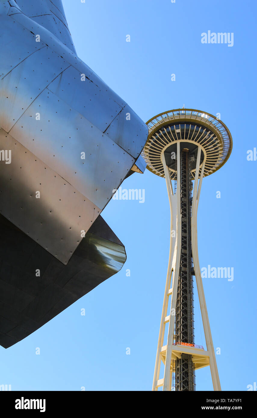 Seattle space needle observation deck hi-res stock photography and ...