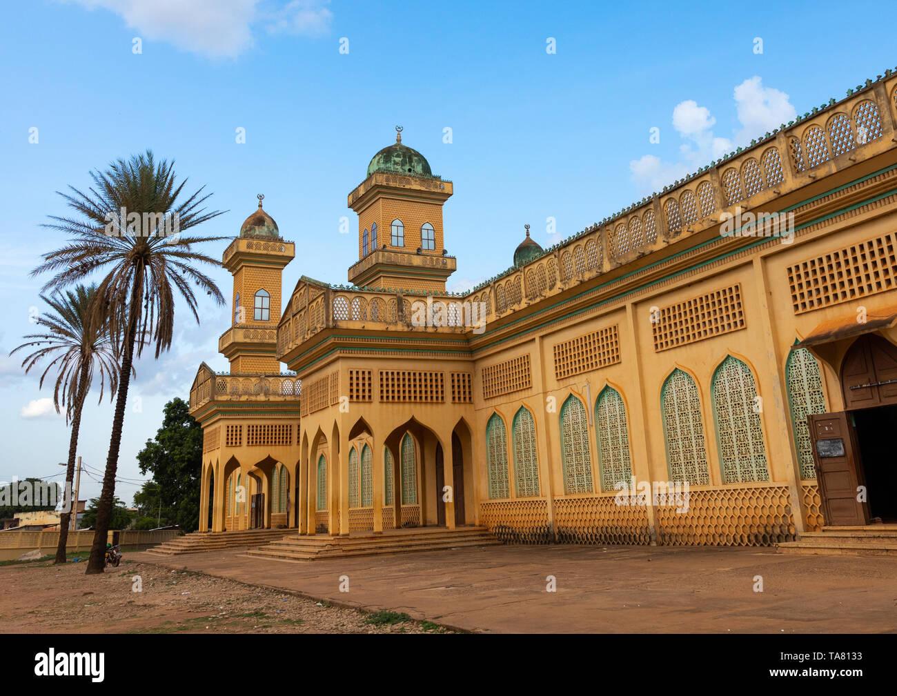 Grand mosque, Poro region, Korhogo, Ivory Coast Stock Photo - Alamy