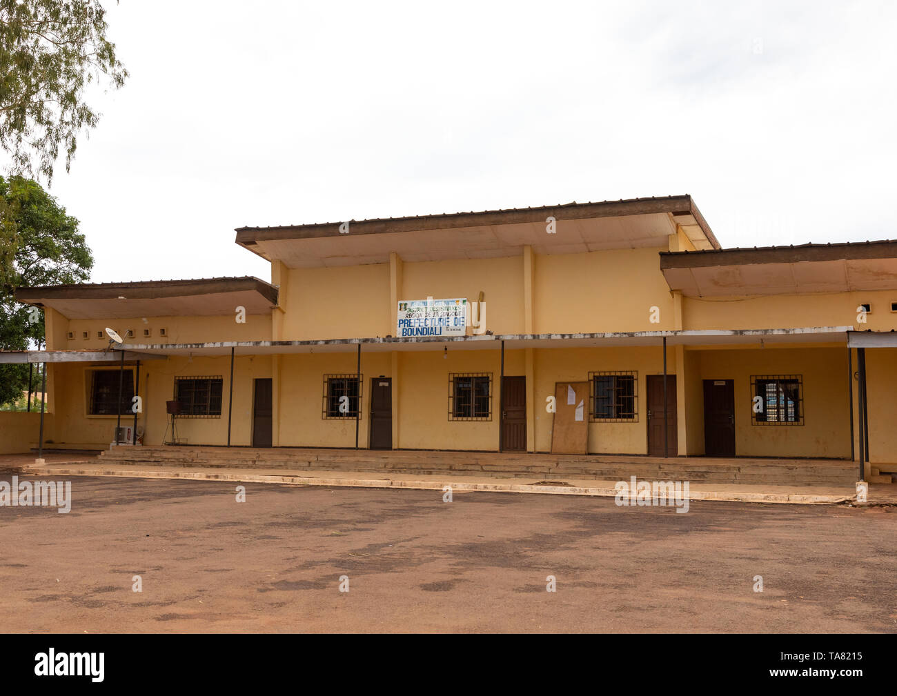 West Africa Government Building High Resolution Stock Photography and ...