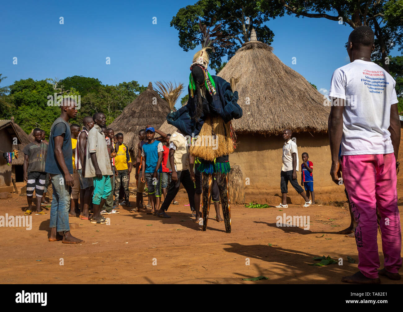 The tall mask dance with stilts called Kwuya Gblen-Gbe in the Dan tribe ...
