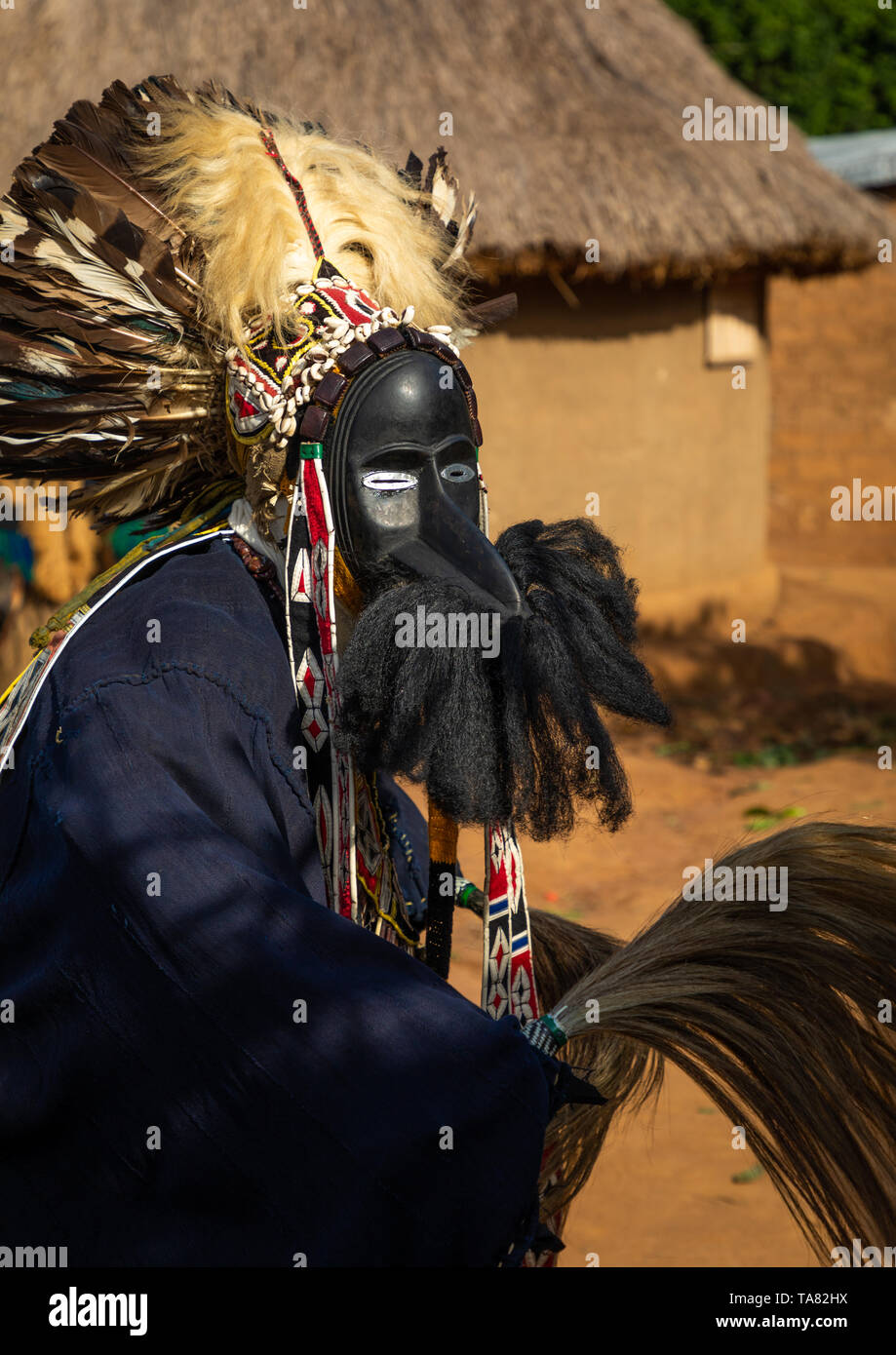 Tribe society hi-res stock photography and images - Alamy