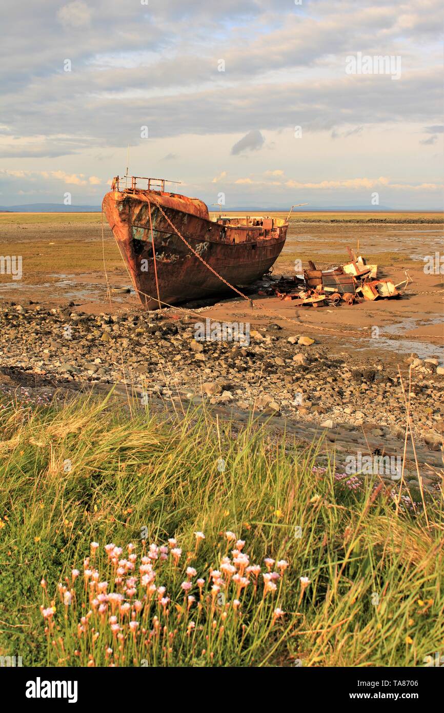 UK Rampside, Roa Island, Barrow In Furness, Cumbria. Derelict trawler ...