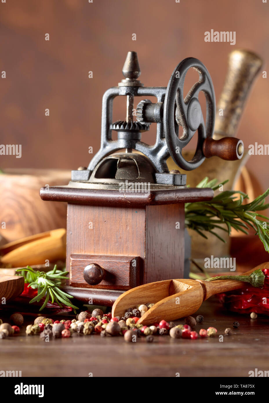 Indian brass mortar hi-res stock photography and images - Alamy