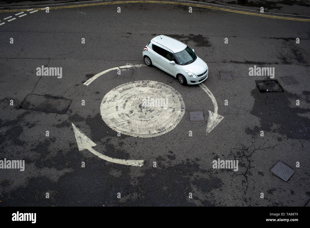 Going round in circles hi-res stock photography and images - Alamy