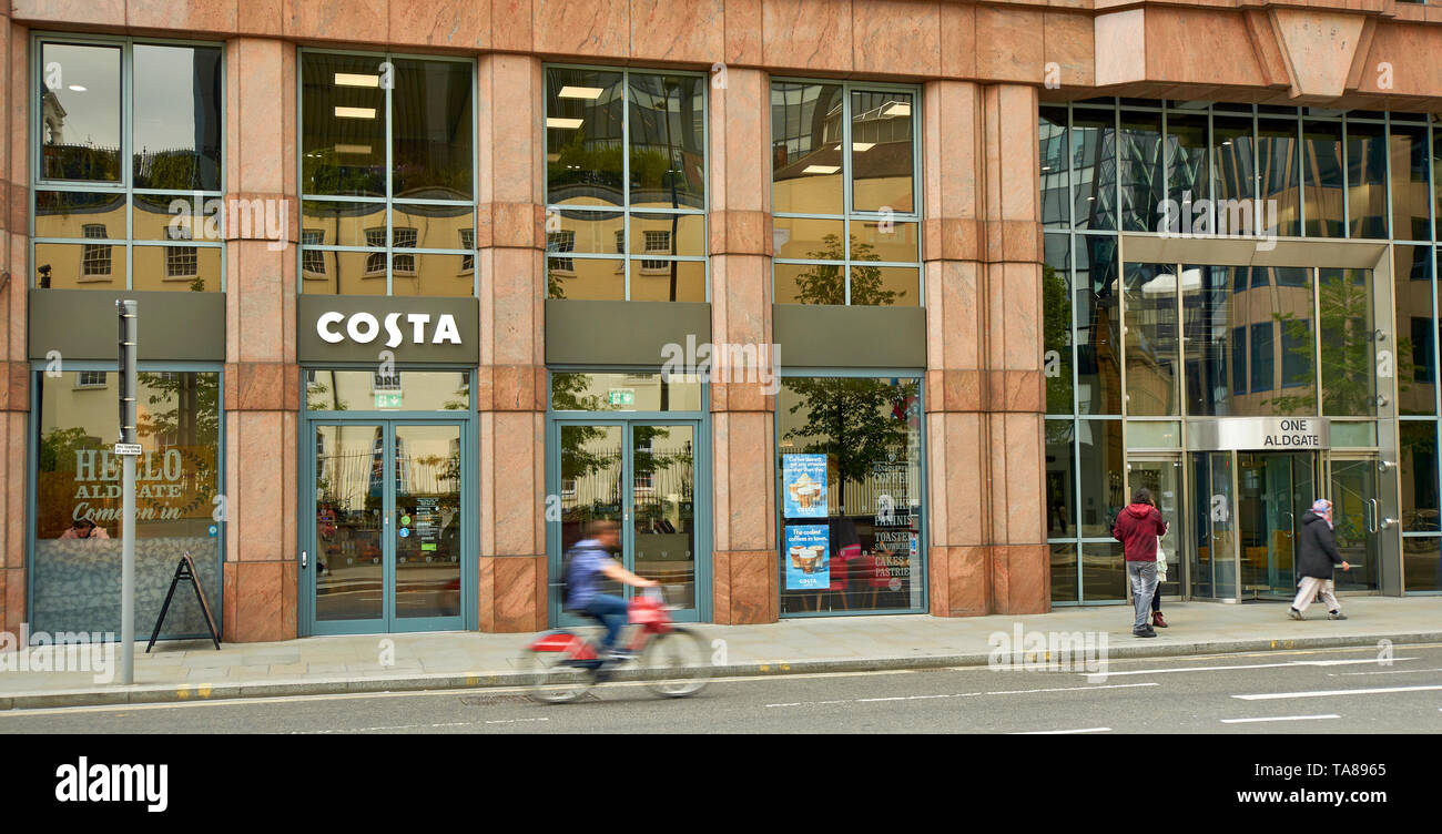 One aldgate hi-res stock photography and images - Alamy