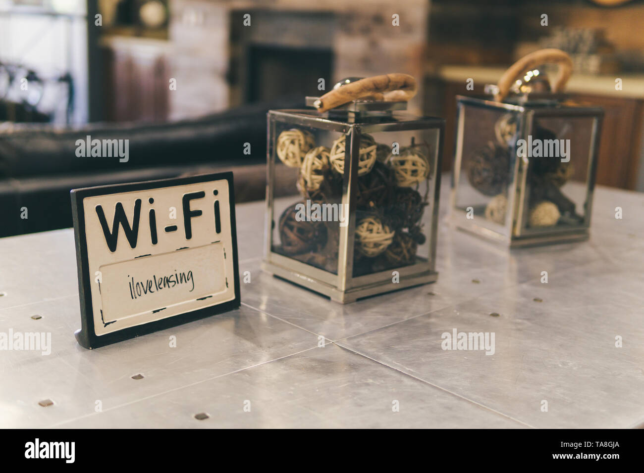 Home wifi sign hi-res stock photography and images - Alamy