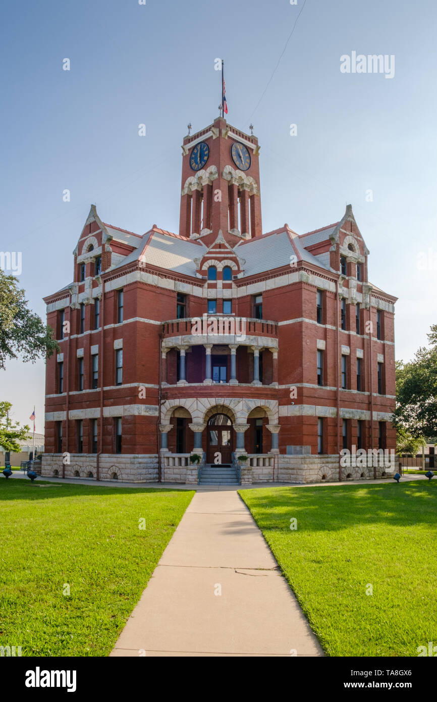 Small town courthouse hi-res stock photography and images - Alamy