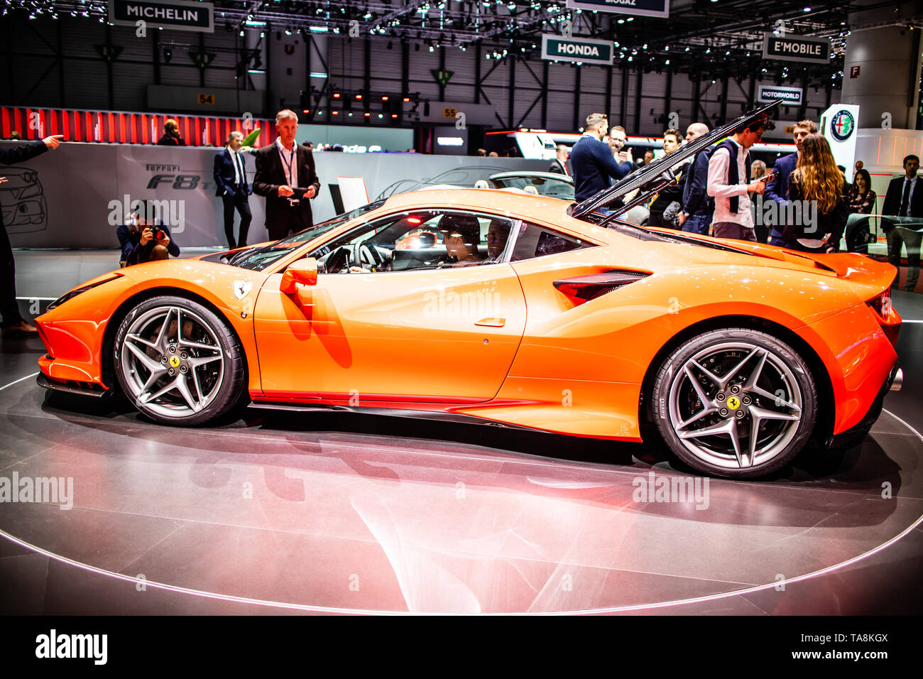 New red ferrari hi-res stock photography and images - Alamy
