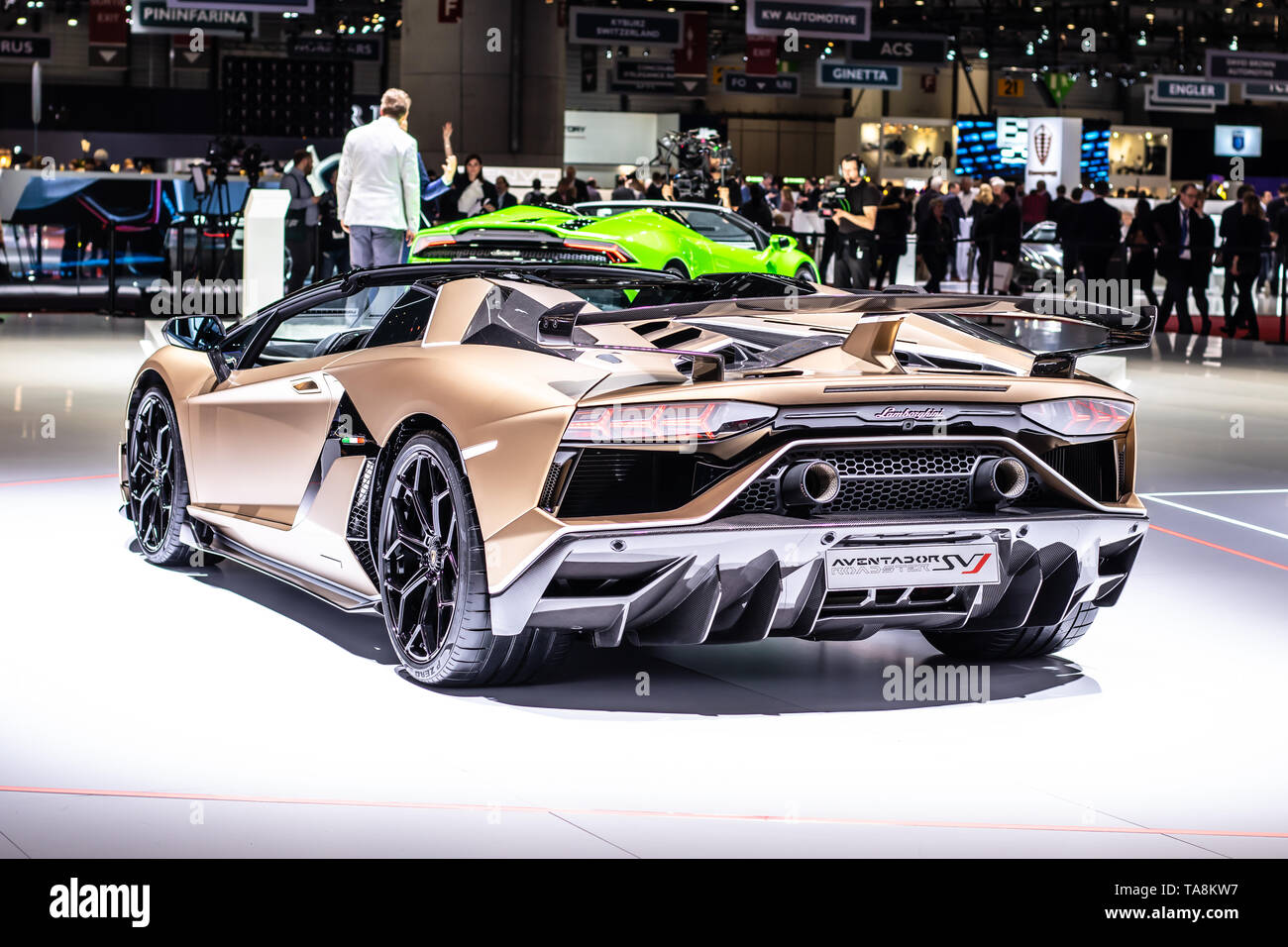 Modelo Lamborghini Aventador Dorado Aventador LP 780 4 Ultimae