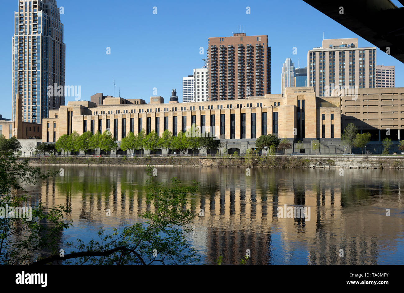 The 1933 Central Post Office Building in downtown Minneapolis ...