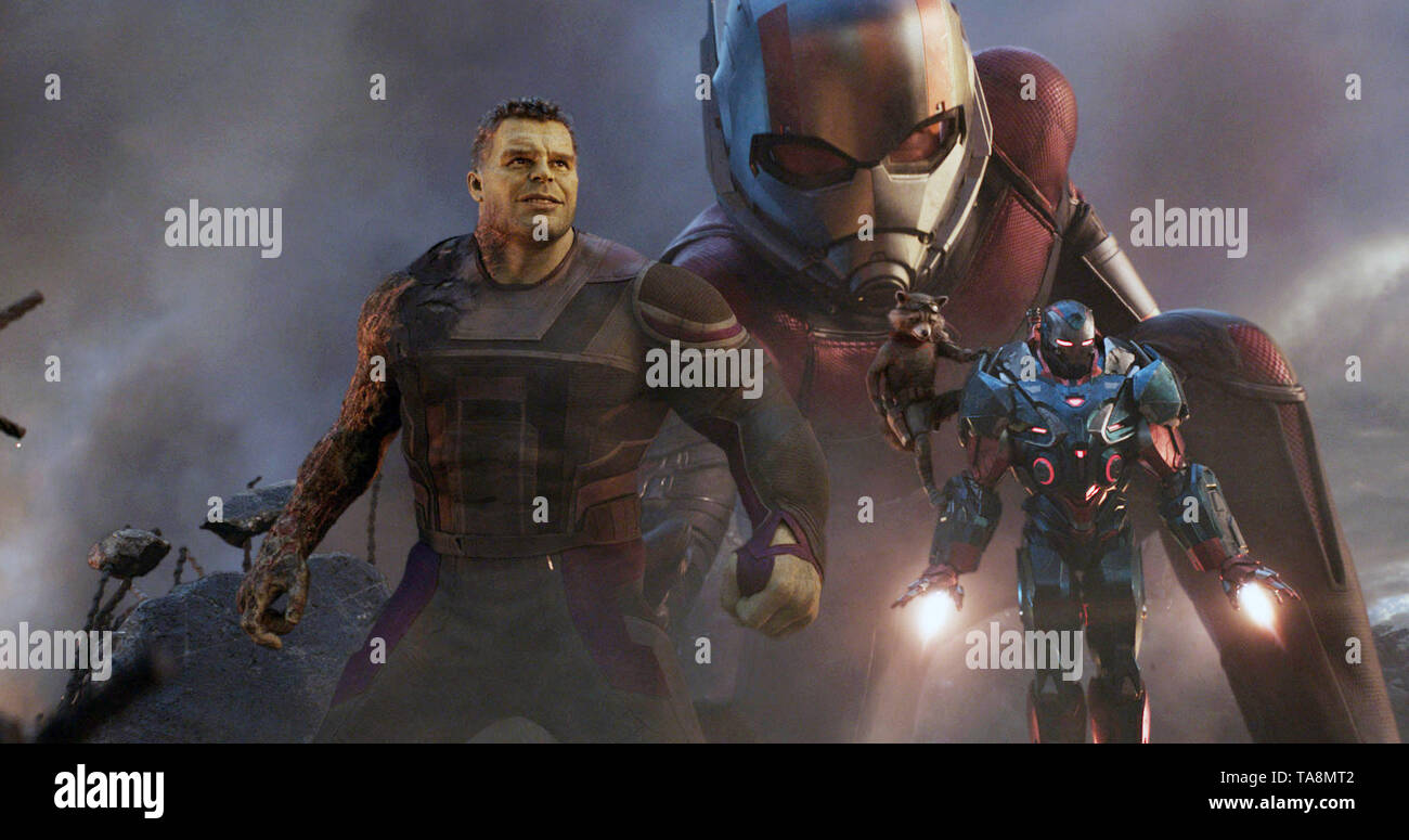 AVENGERS: ENDGAME, (aka AVENGERS 4), from left: Mark Ruffalo as Hulk ...