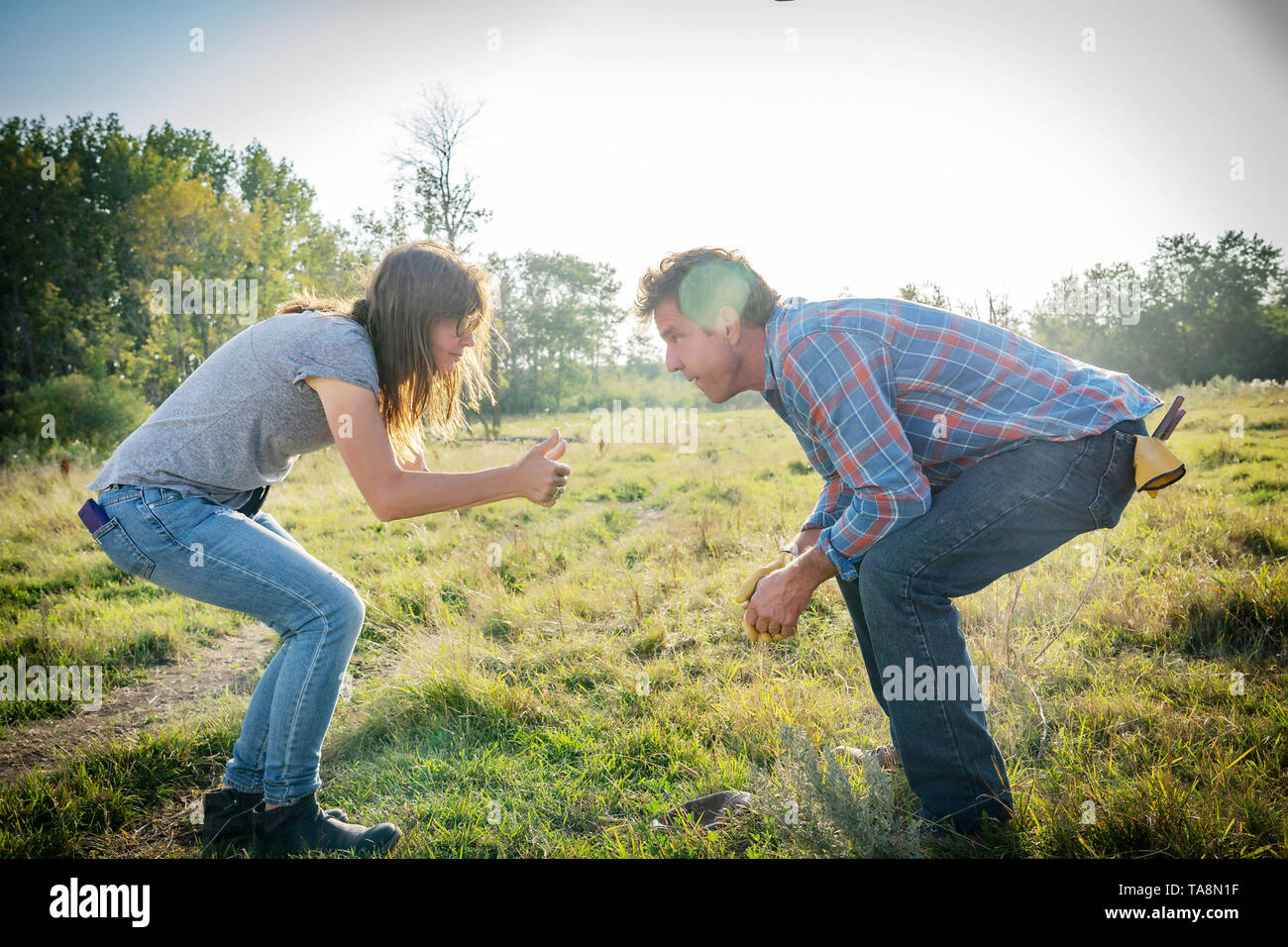 A DOG'S JOURNEY, from left: director Gail Mancuso, Dennis Quaid, on set ...