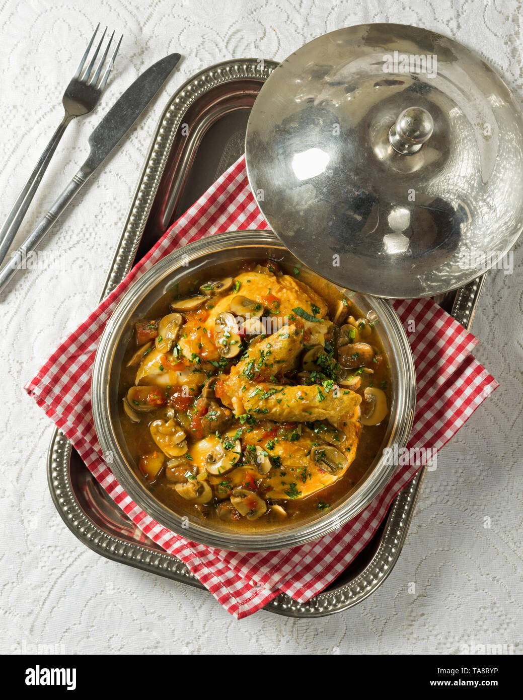 Chicken chasseur. France Food Stock Photo - Alamy