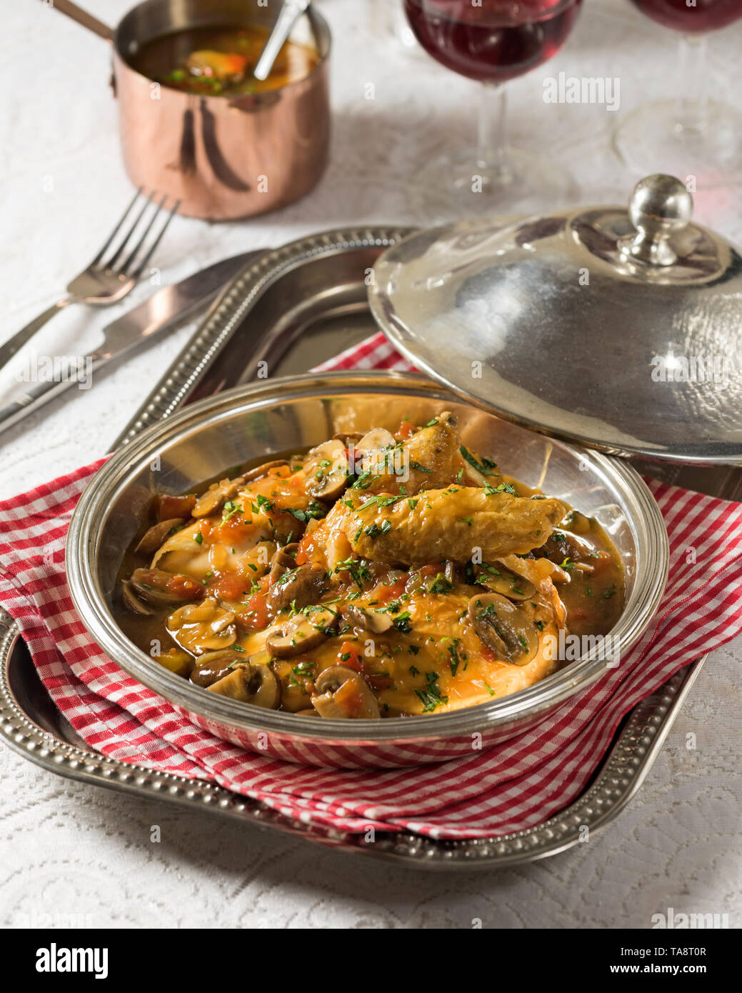 Chicken chasseur. France Food Stock Photo - Alamy