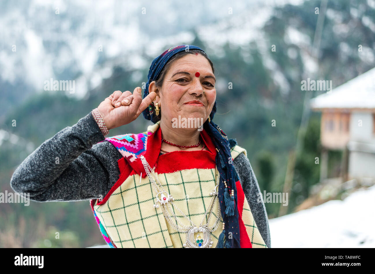 Woman in traditional dress manali hi-res stock photography and images ...