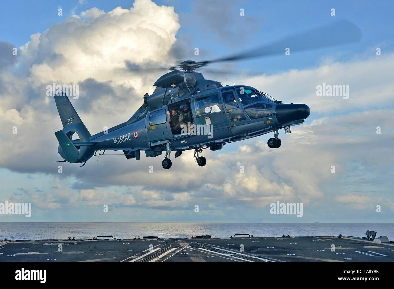 190520-N-YG414-0254 ANDAMAN SEA (May 20, 2019) A French Marine ...