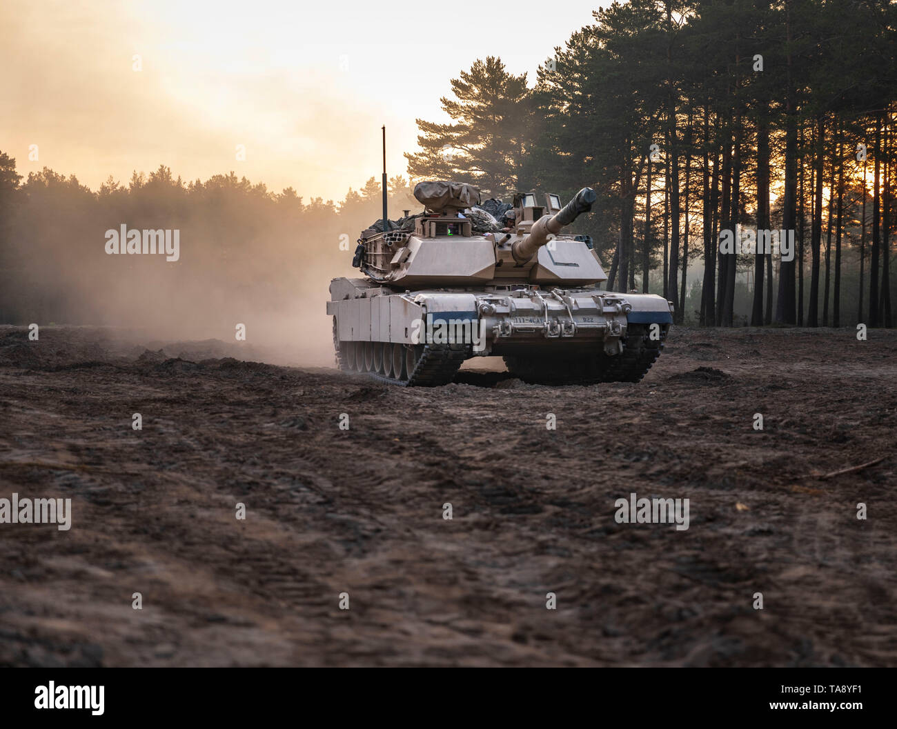 An m1a2 abrams tank from 1st squadron hi-res stock photography and ...