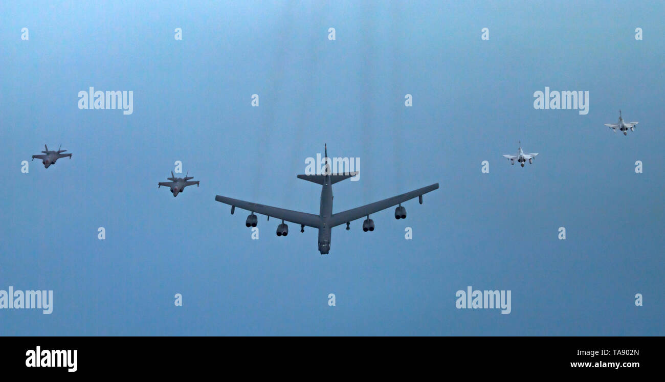 Qatar Emiri Air Force (QEAF) Mirage 2000s, a U.S. B-52H Stratofortress ...