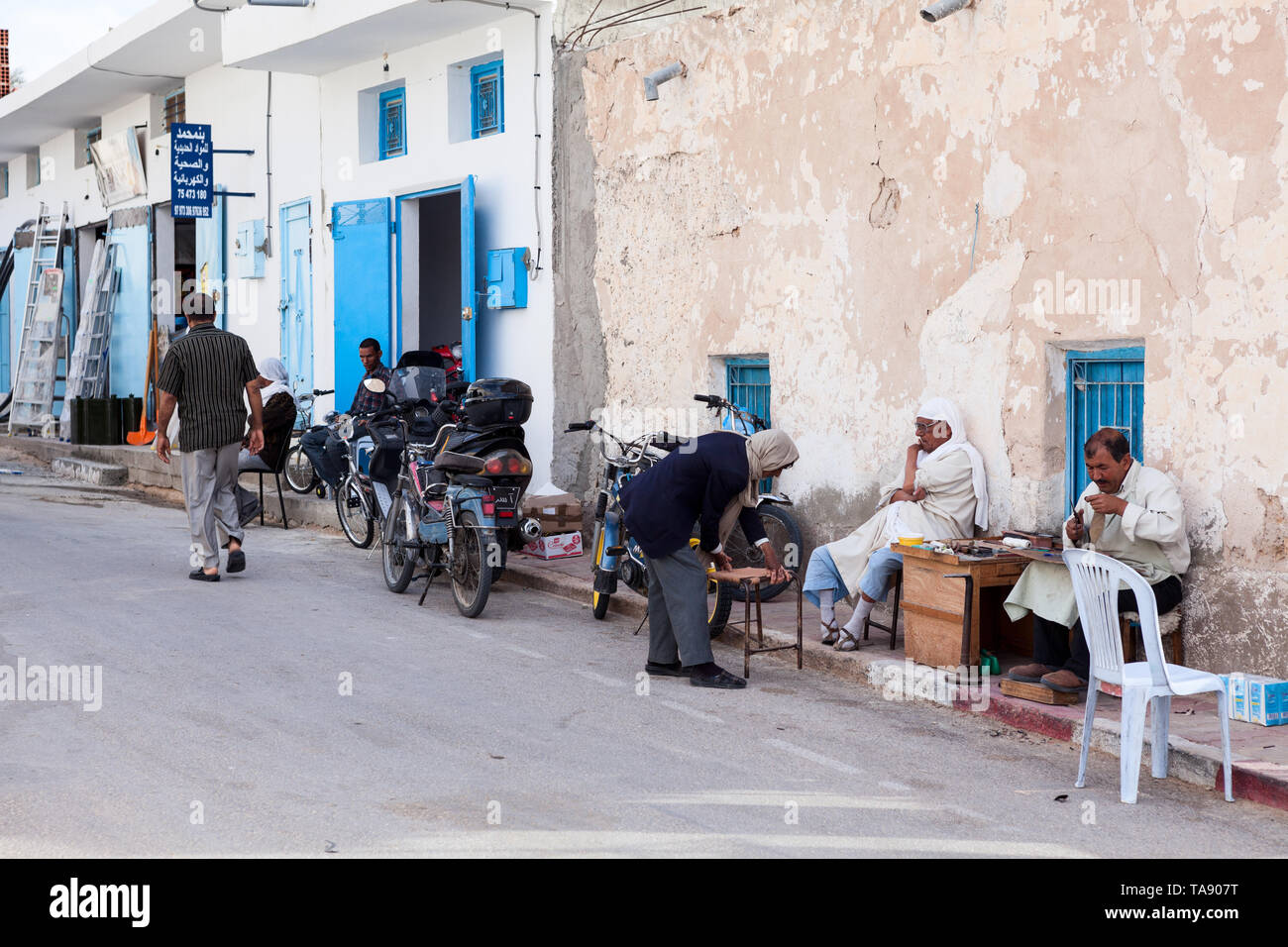 Tunisia daily life hi-res stock photography and images - Alamy