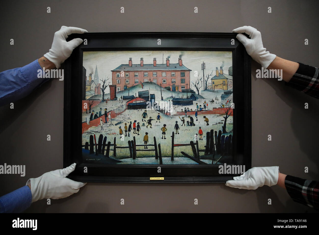 Backstreet cricket in Salford by the artist LS Lowry goes on display ...