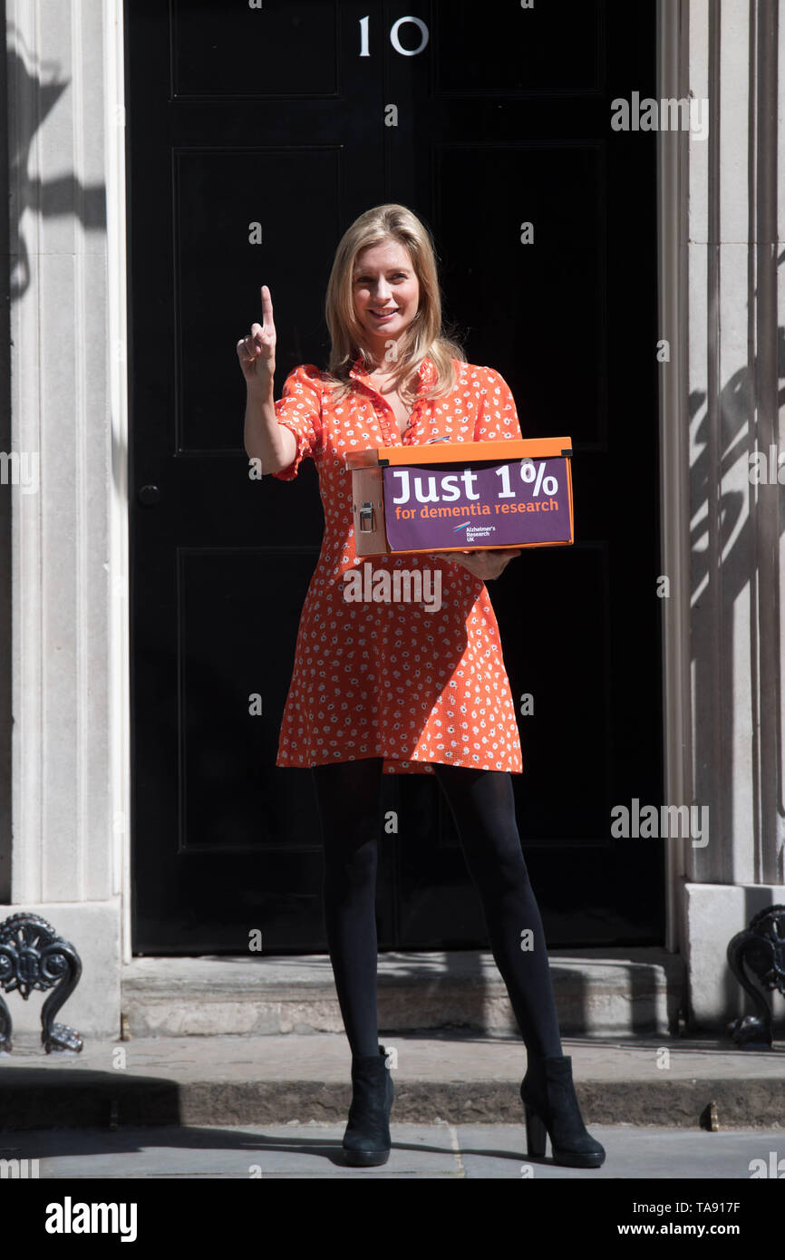 Countdown presenter rachel riley delivers hi-res stock photography and ...