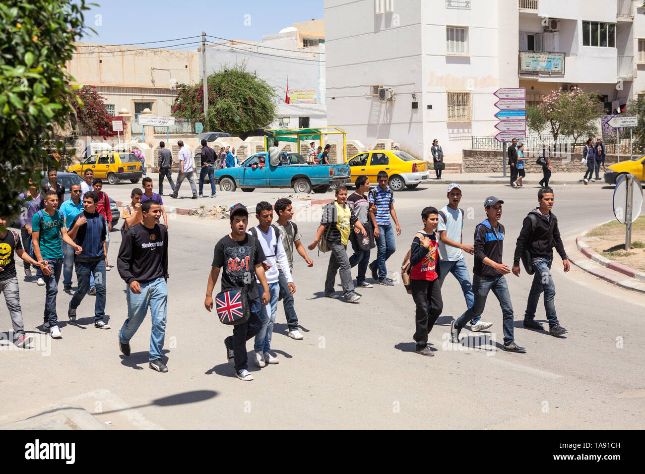 Tunisian boys hi-res stock photography and images - Alamy