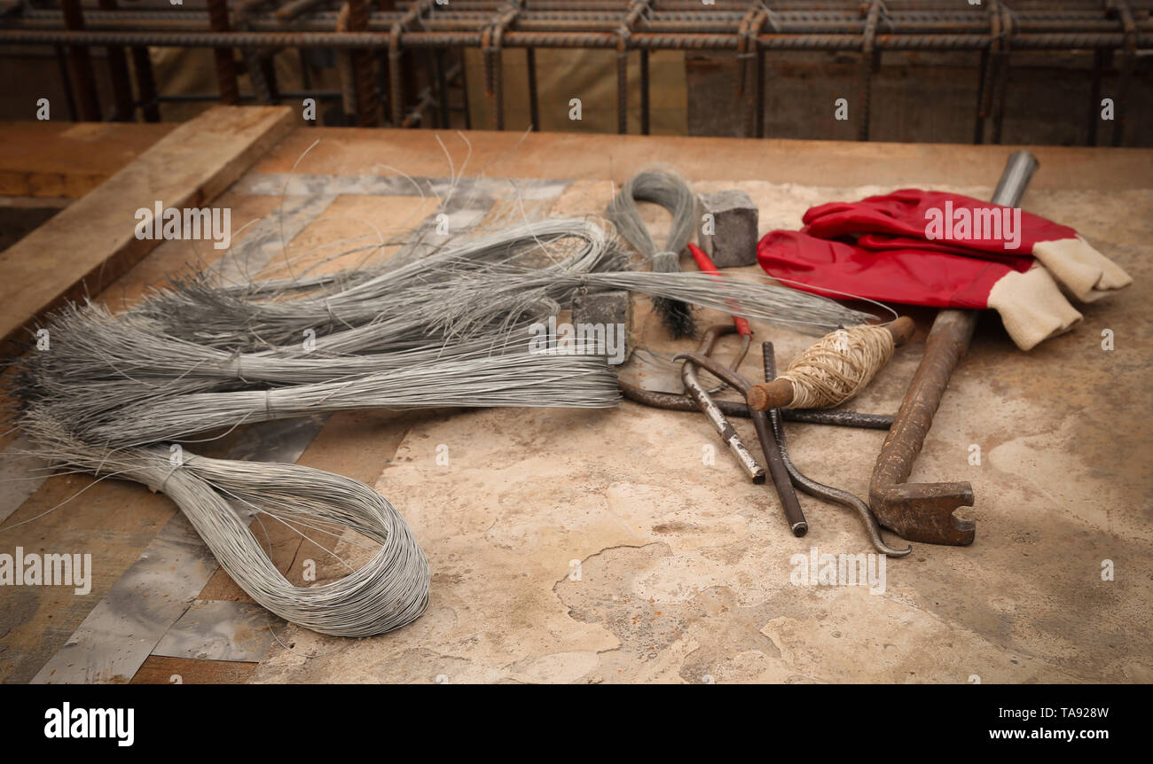 Construction of rooftop in a building by hand Stock Photo - Alamy