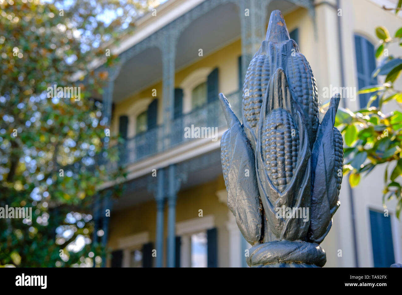 Colonial 1800's Colonel Short's Villa cornstalk fence on Fourth Street ...