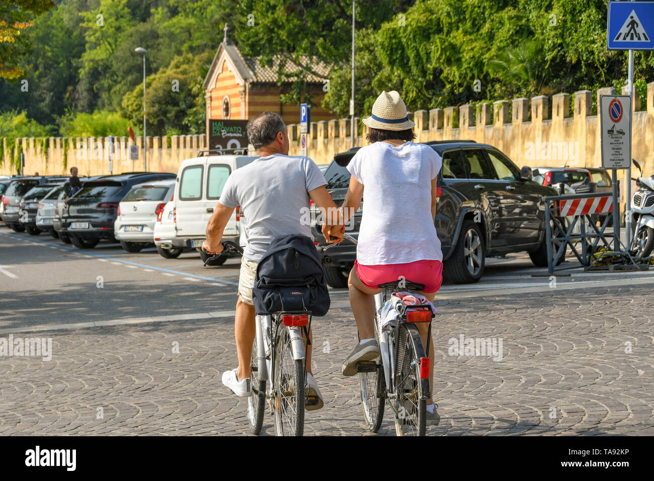Balancing bicycles hi-res stock photography and images - Alamy