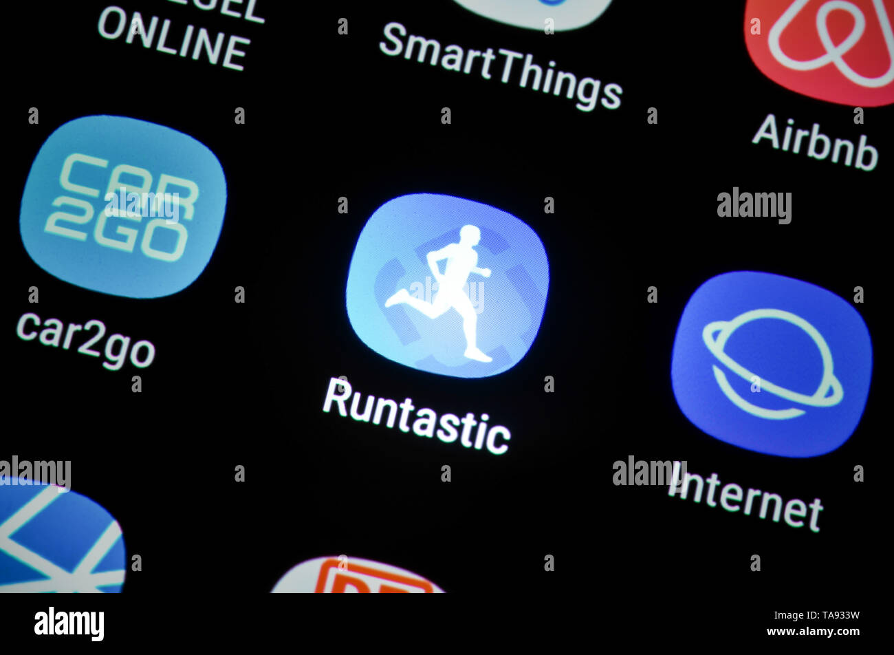 Runtastic hi-res stock photography and images - Alamy