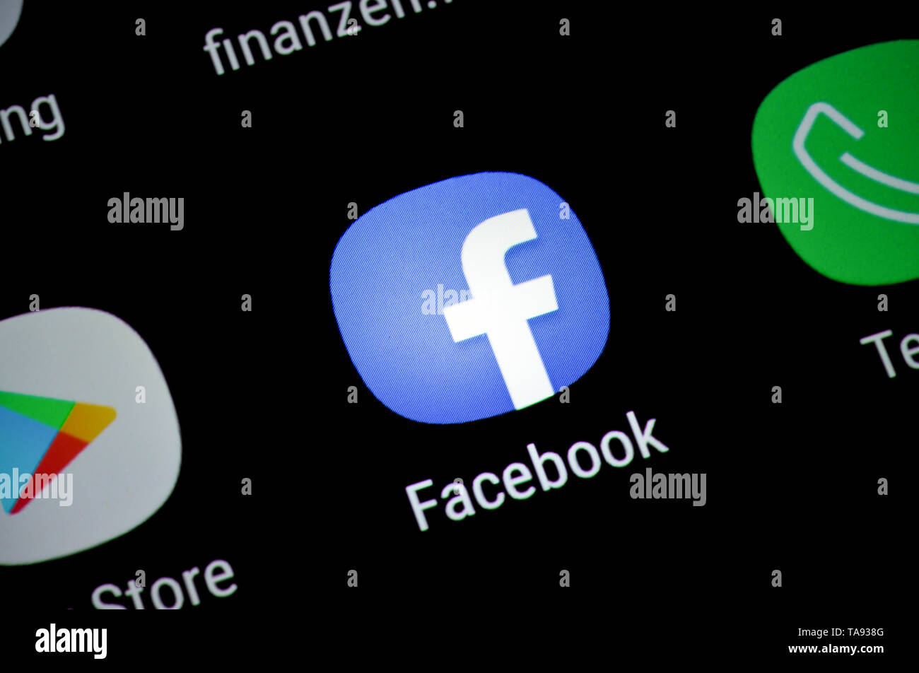 Smartphone, display, ext., Facebook, Display, App Stock Photo - Alamy