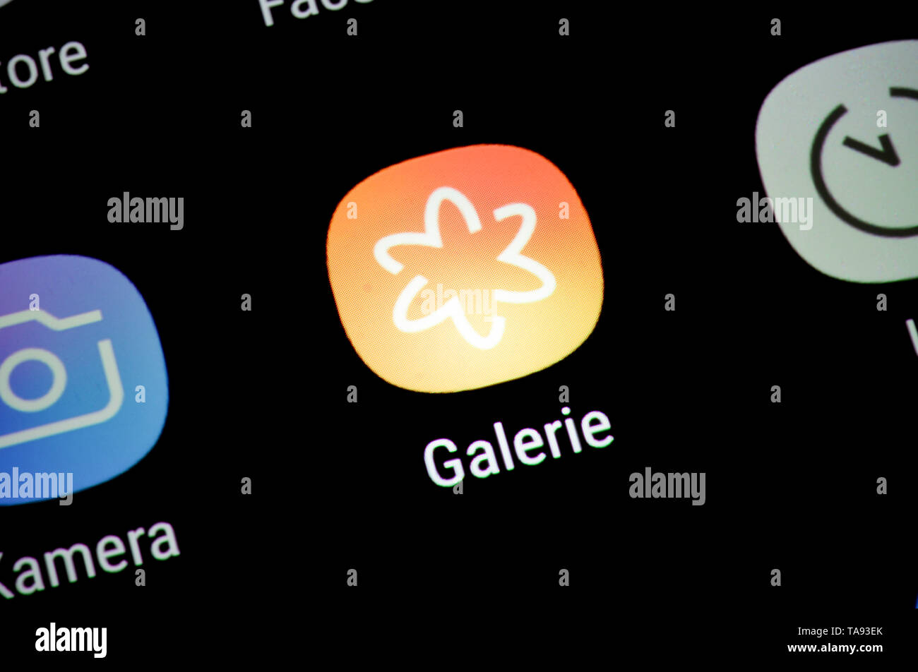 App gallery hi-res stock photography and images - Alamy