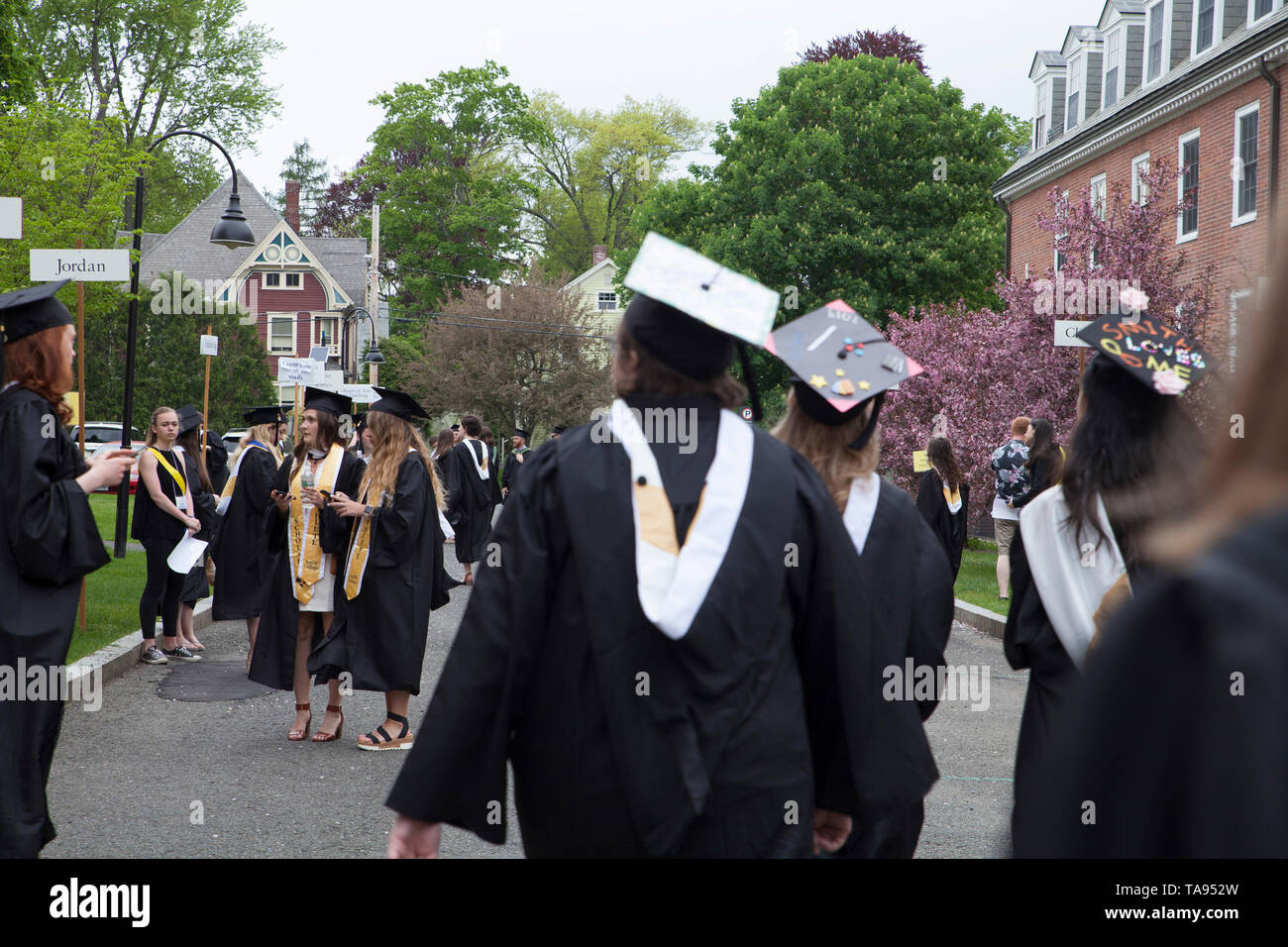Graduation cap and gowns hi-res stock photography and images - Alamy
