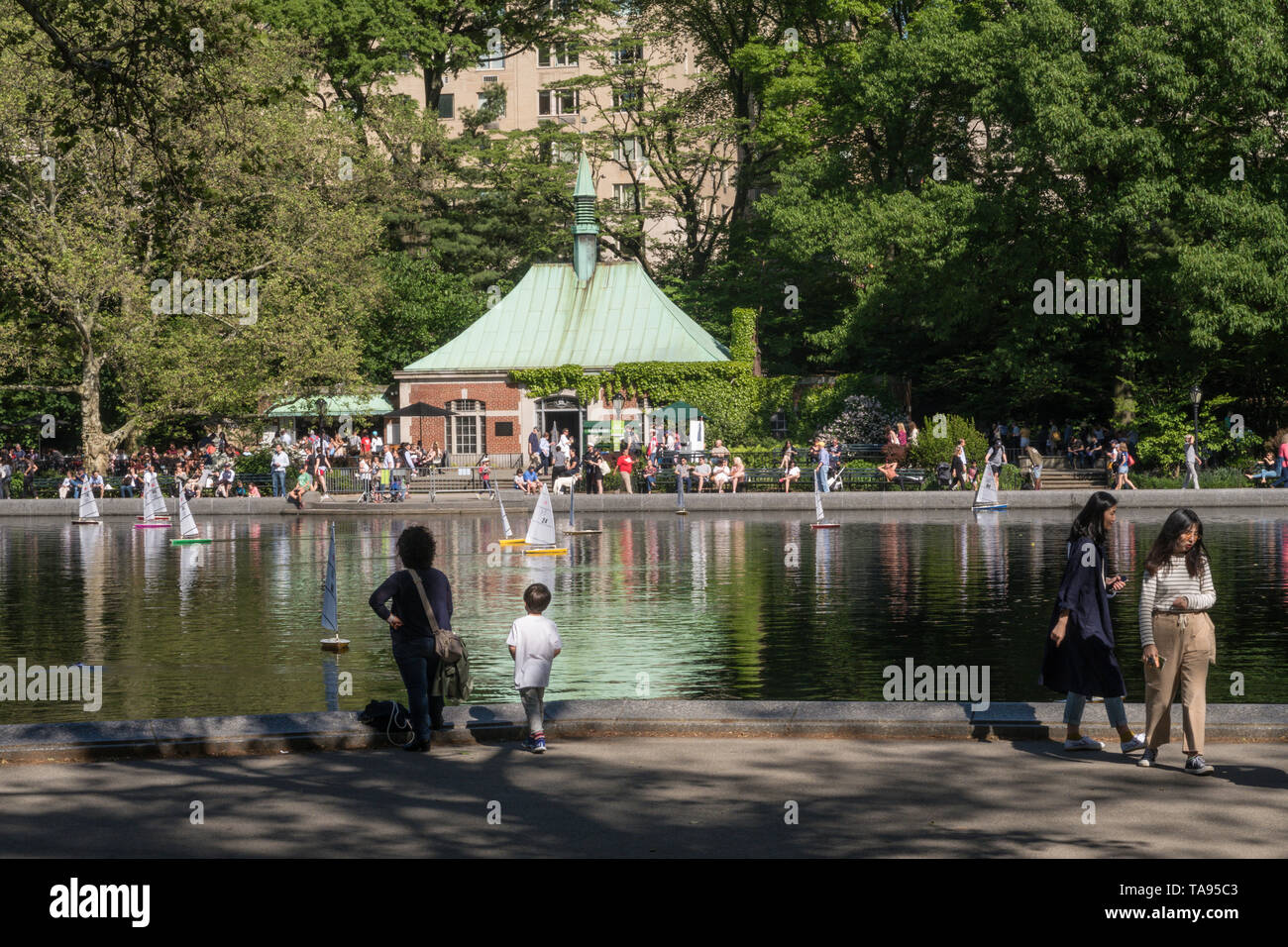 Conservatory Water in Central Park, New York City, USA Stock Photo - Alamy