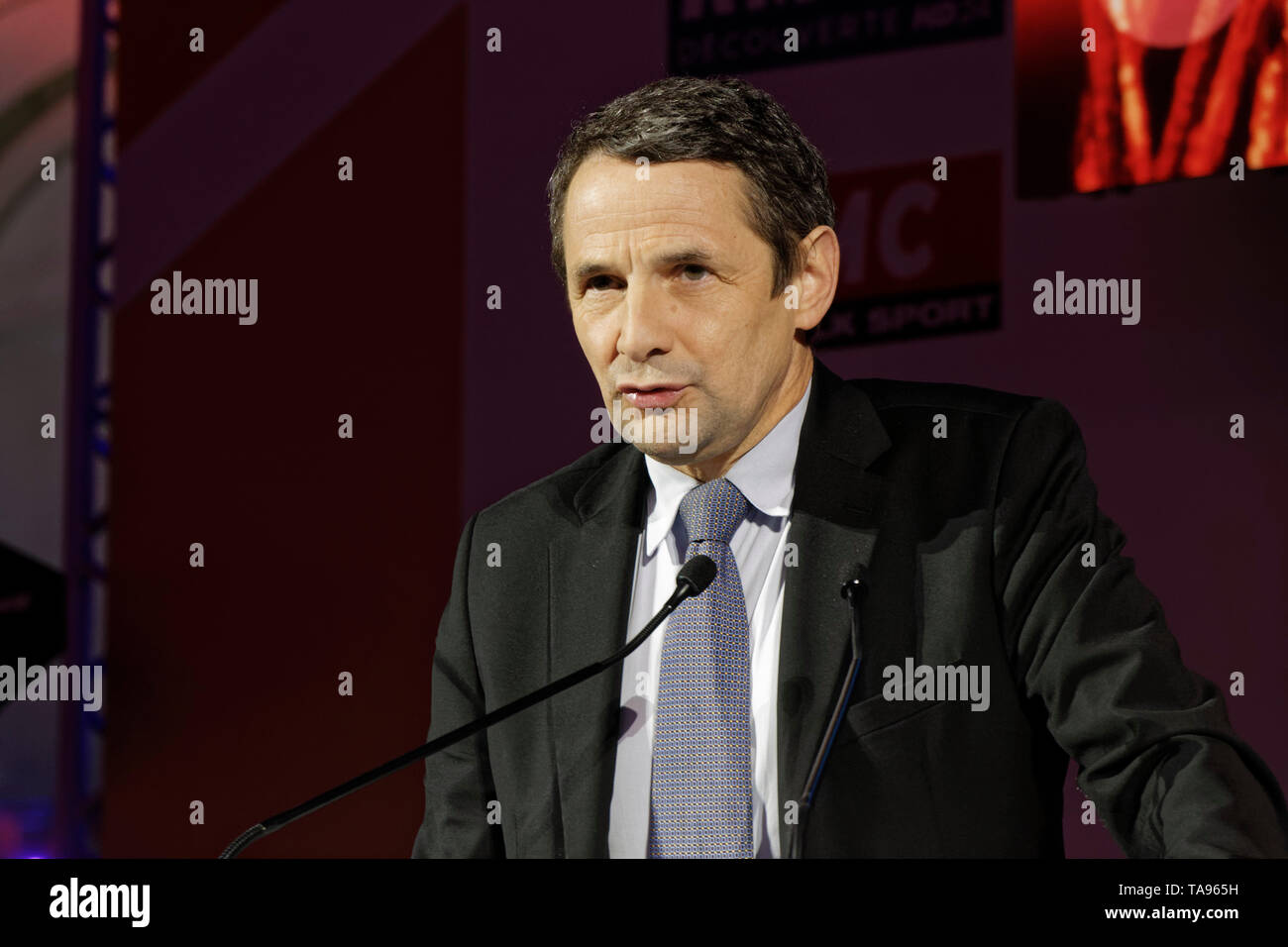 Paris, France. 8th December, 2015. Thierry Mandon attends the INRA ...