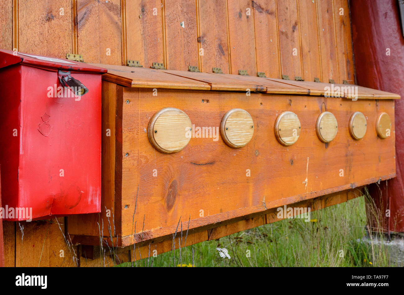 Red wooden post close hi-res stock photography and images - Alamy