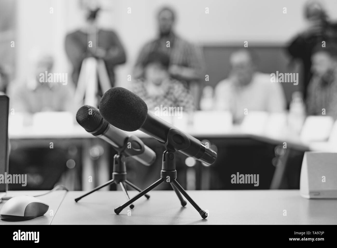 Microphone in hall people Black and White Stock Photos & Images - Alamy