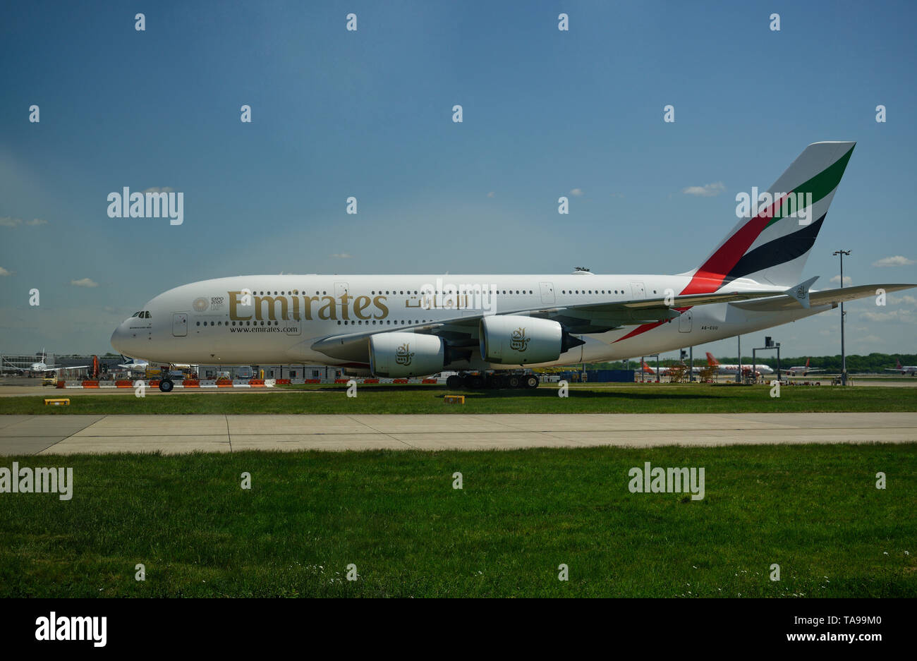 Double decker plane hi-res stock photography and images - Alamy