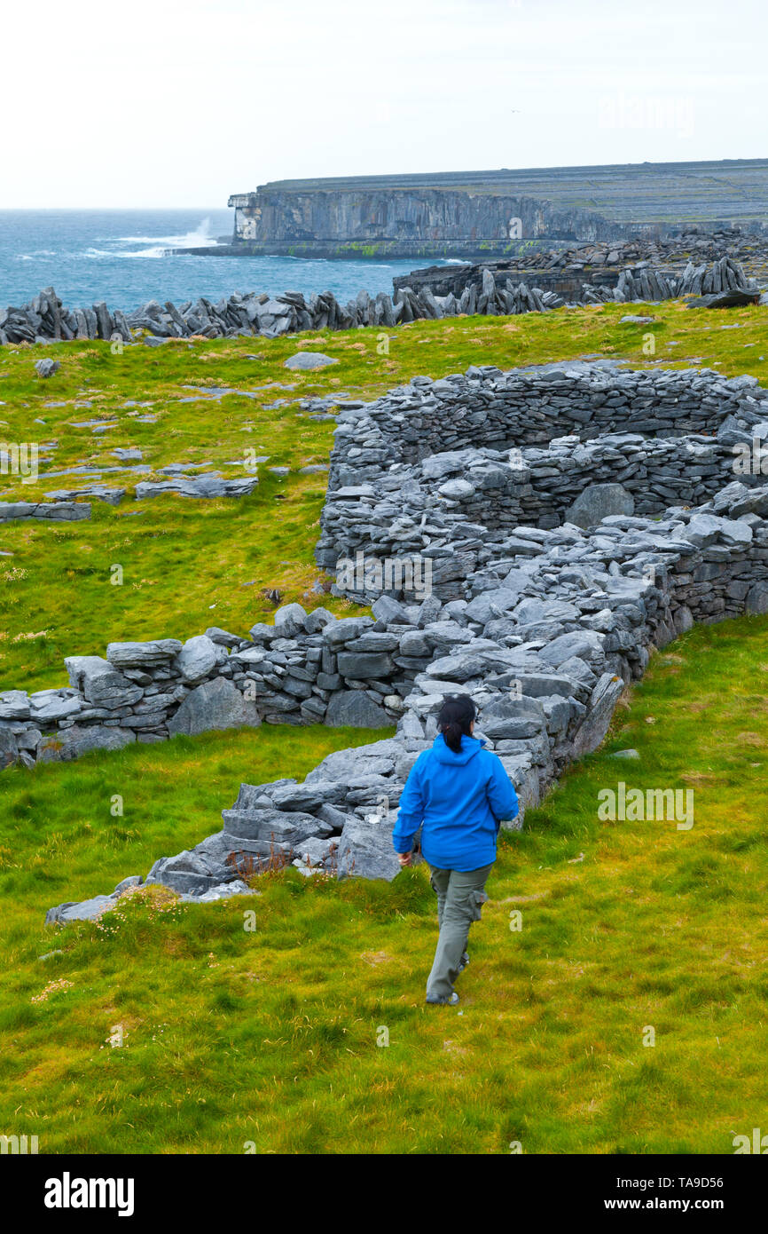 Dún Duchathair - Black Fort Cliffs. Inishmore Island, Aran Islands ...