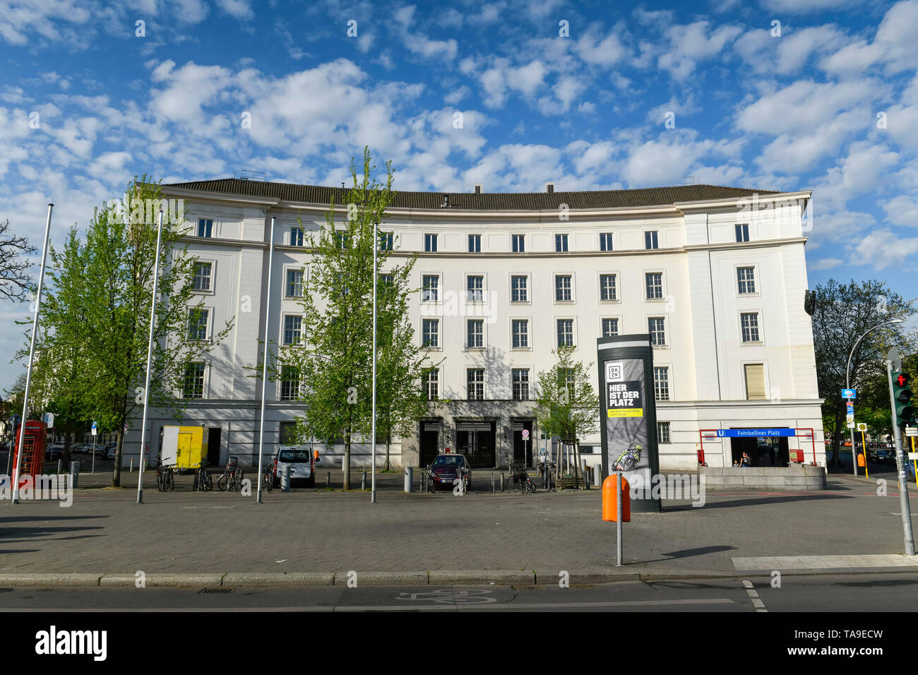 Old city hall village Wilmers, Fehrbelliner place, village Wilmers ...