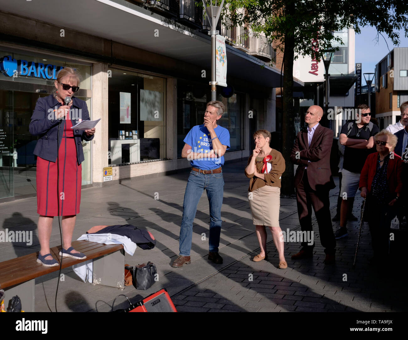 Yvonne atkinson hi-res stock photography and images - Alamy